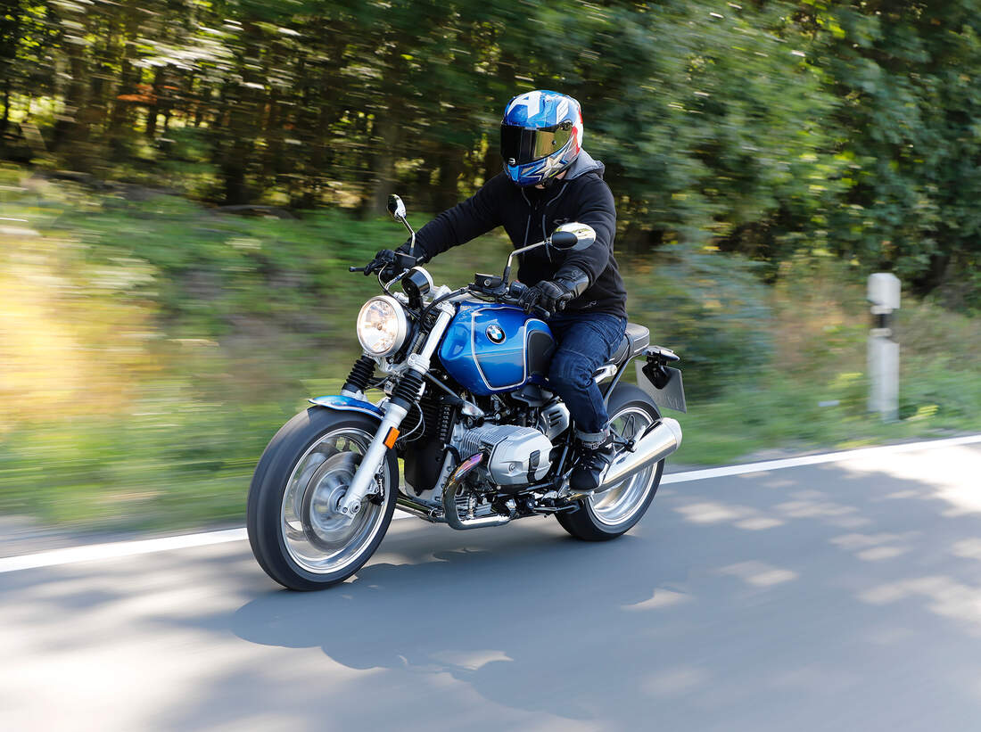 BMW R nineT /5 im Fahrbericht - Optik 1969, Technik 2019 ...