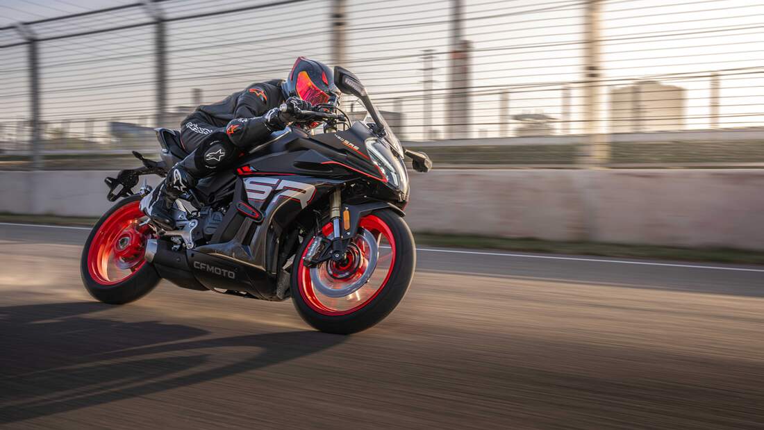 CFMoto 450 SR und SR S: Supersportler mit Einarmschwinge ...