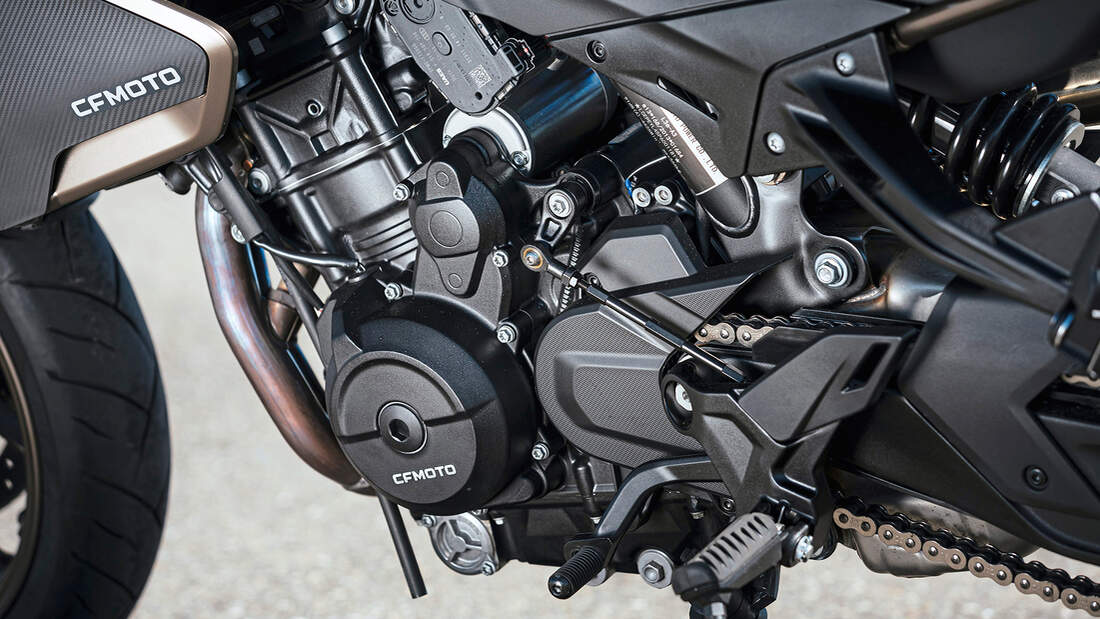 CFMoto 800 NK und KTM 790 Duke im Vergleichstest | MOTORRADonline.de