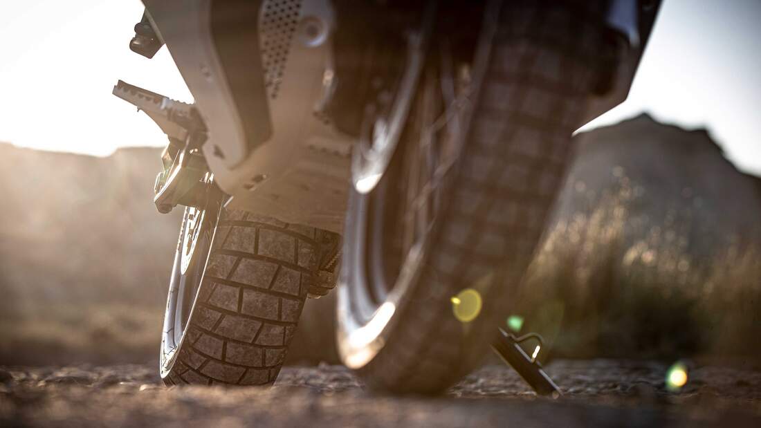 Bridgestone AT 41: Adventurereifen für alle Lagen | MOTORRADonline.de