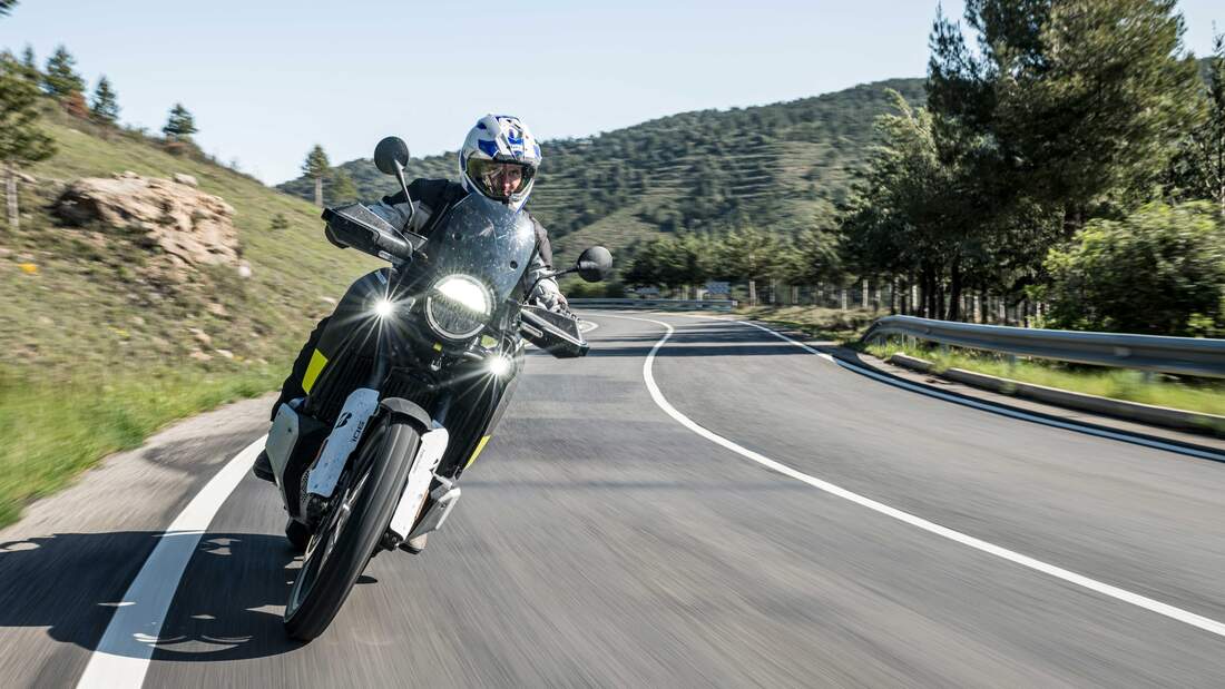 Bridgestone AT 41: Adventurereifen für alle Lagen | MOTORRADonline.de