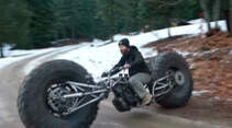 Monster-Chopper mit KTM-V2 und 46-Zoll-Reifen von Grind Hard ...
