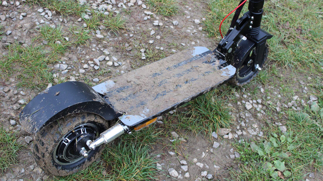 IO Hawk Exit Cross E-Scooter: Tretroller-Test im Gelände ...