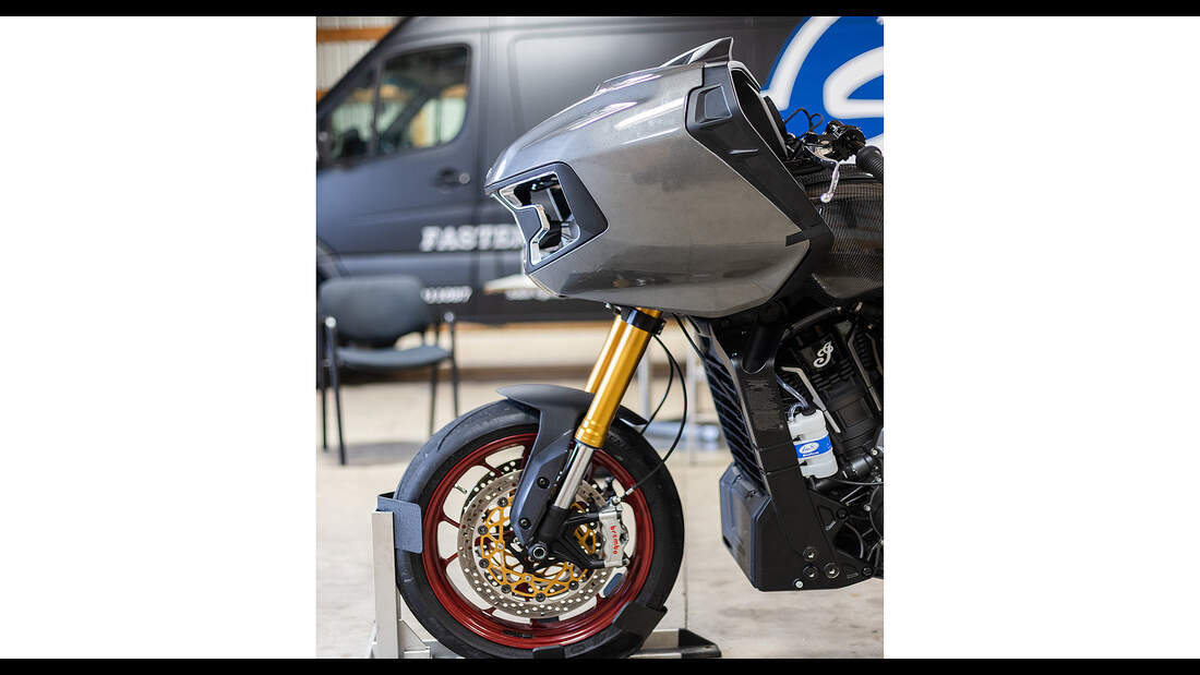 Indian Bagger Racer: Der Supertourer für die Rennstrecke ...