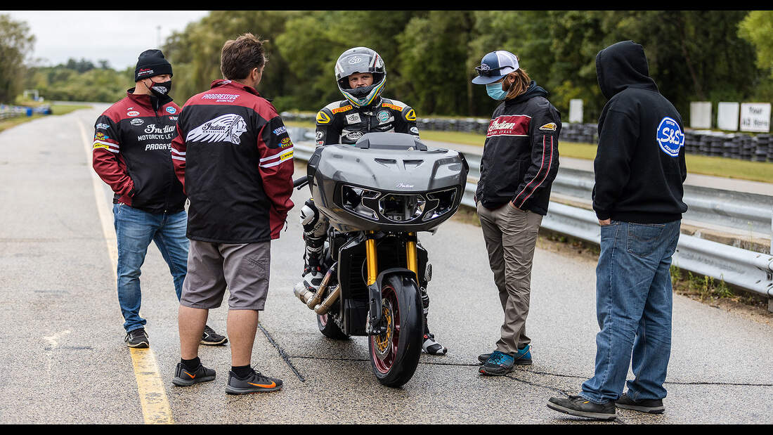 Indian Bagger Racer: Der Supertourer für die Rennstrecke ...