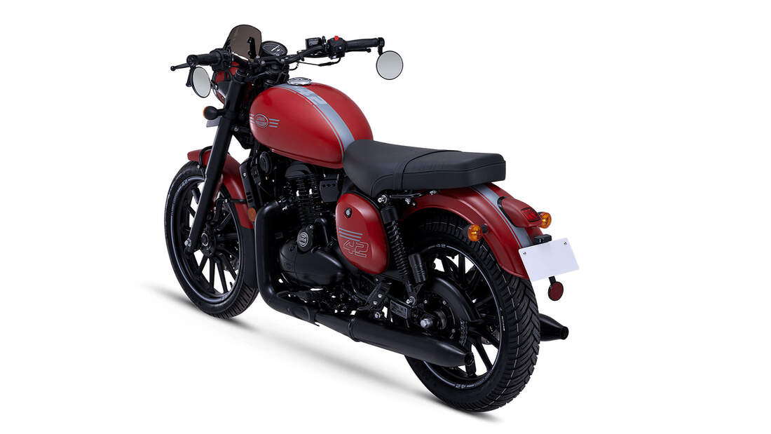 Jawa 42: Einen Hauch mehr Leistung und neues Design | MOTORRADonline.de