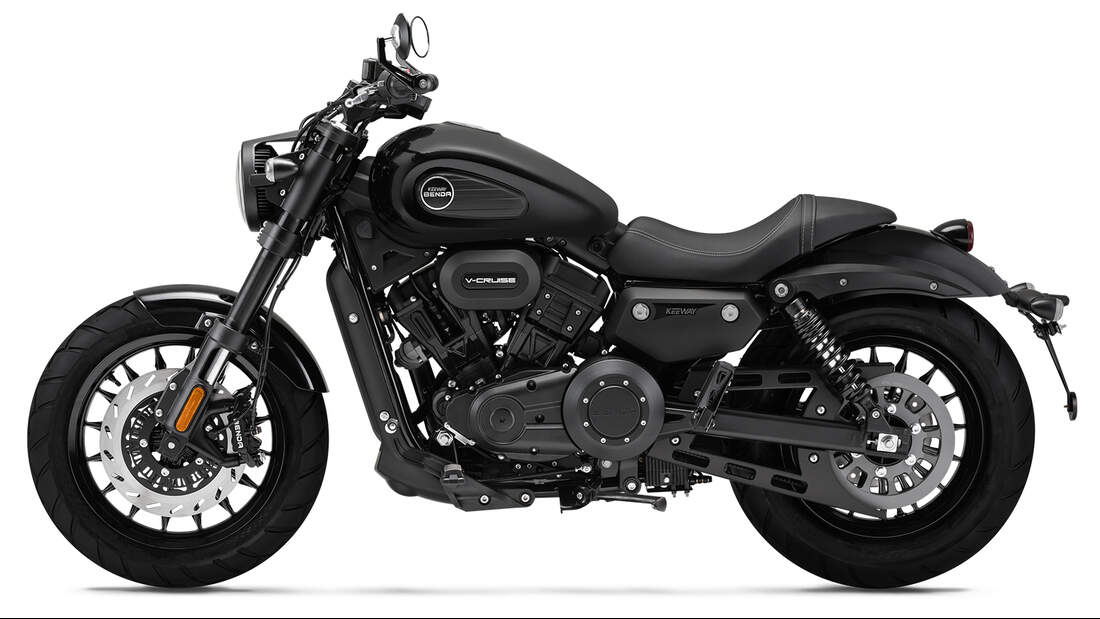 125er V-Twin: Benda Fox, Keeway V-Cruise, RK V125C | MOTORRADonline.de