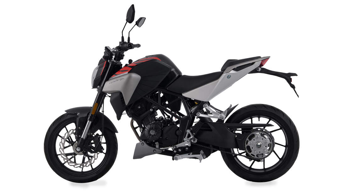 Kove Cobra 125 R: A1 Duke mit Einarmschwinge | MOTORRADonline.de