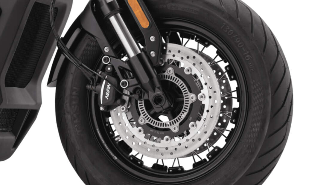 MBP C650V: V2-Cruiser mit Zahnriemen | MOTORRADonline.de