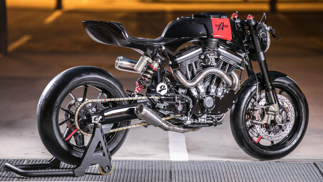 Avinton Black Swan mit V-Twin von Ortolani Customs | MOTORRADonline.de