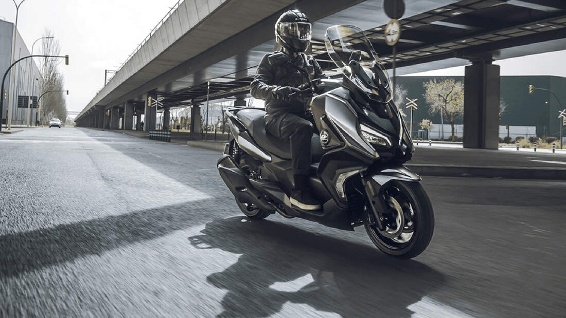 QJMotor Fort 350: A2-Maxi-Scooter mit 34 PS für Europa | MOTORRADonline.de