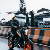 Nachrüstbares Dach für Motorräder: Sepal Shield | MOTORRADonline.de