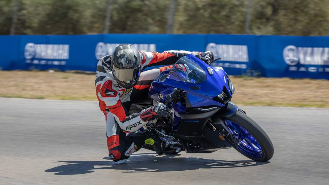 Fahrtest Yamaha R125 und MT-125: Technokrate Leichtkrafträder ...