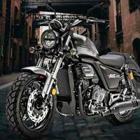 Zongshen Zonsen Cyclone RA 401 Cruiser: A2-Bobber, 45 PS, im Video | MOTORRADonline.de