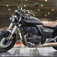 Zongshen Zonsen Cyclone RA 401 Cruiser: A2-Bobber, 45 PS, im Video ...