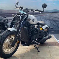 Triumph-Bobber-Kopie von Piaggio-Partner: Cyclone RA 600 Bobber ...
