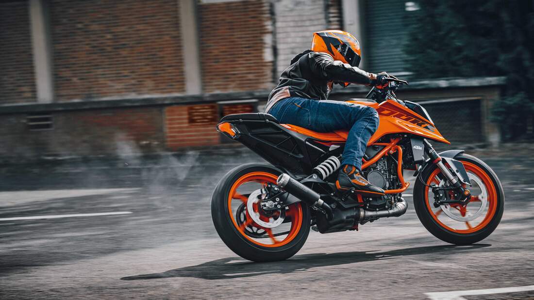 KTM 390 Duke 2024 neu: A2-Topseller für 6.299 Euro | MOTORRADonline.de
