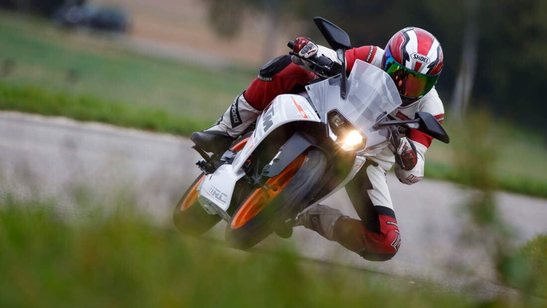 Kawasaki Ninja 300 und KTM RC 390 im Test - MOTORRADonline.de