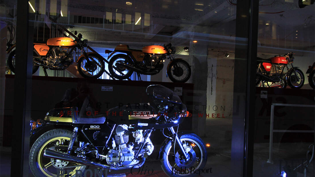 Stuart Parr Collection Art of the Italian Two Wheel - MOTORRADonline.de