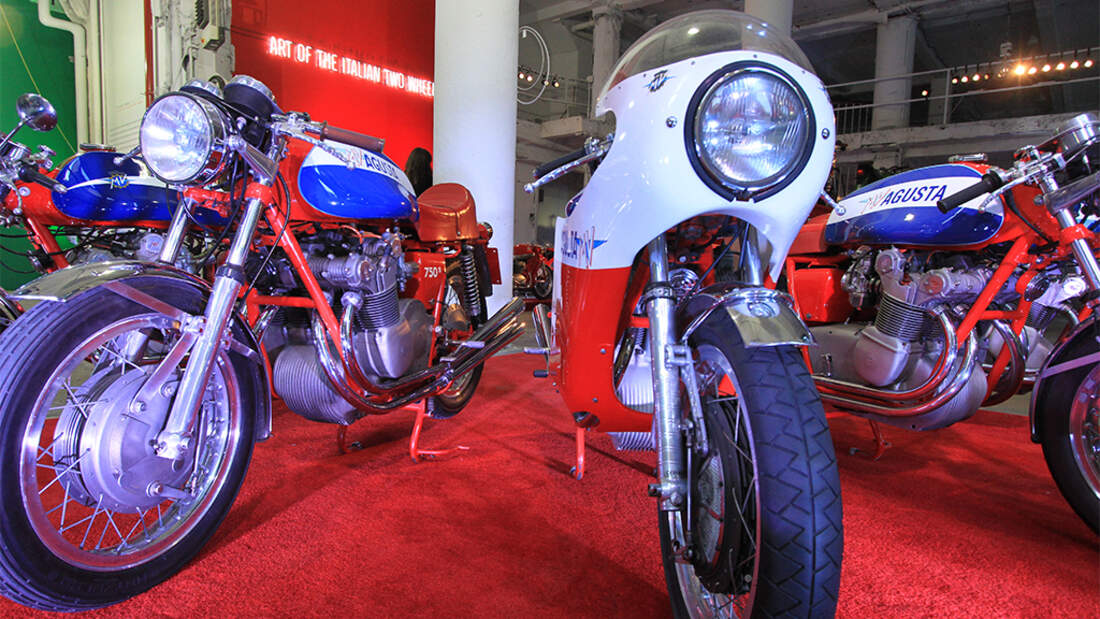 Stuart Parr Collection Art of the Italian Two Wheel - MOTORRADonline.de