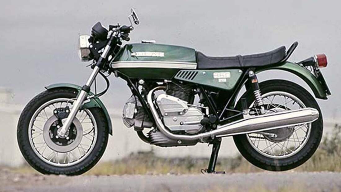 Auf Achse mit Ducati 860 GTS und Norton Commando 850 - MOTORRADonline.de