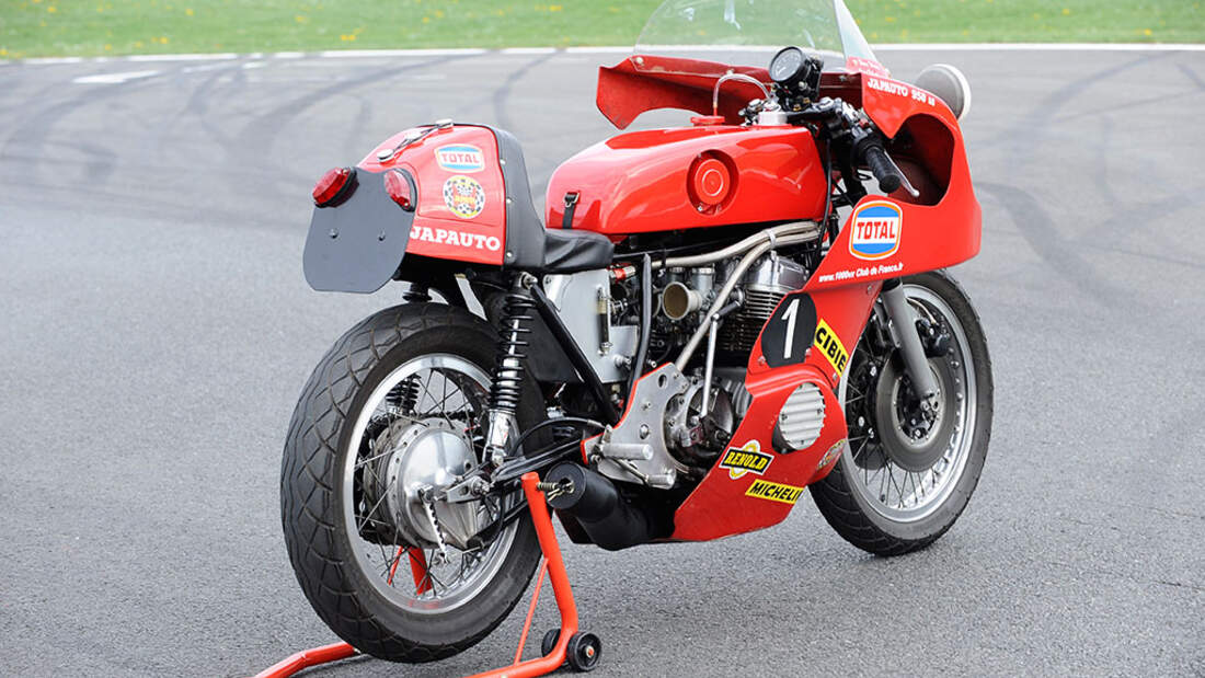 Sport: Japauto-Honda 950 SS - MOTORRADonline.de