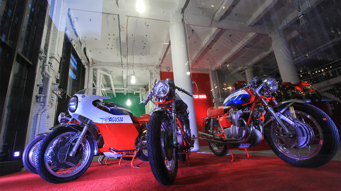 Stuart Parr Collection Art of the Italian Two Wheel - MOTORRADonline.de