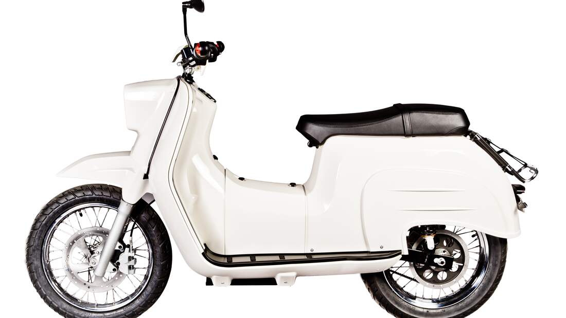 efw-Suhl E-Schwalbe ab 2013 Tests & Fahrberichte, aktuelle ...