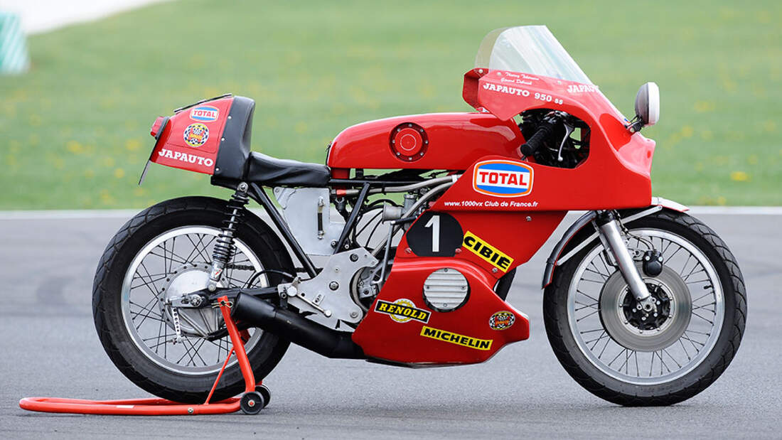 Sport: Japauto-Honda 950 SS - MOTORRADonline.de