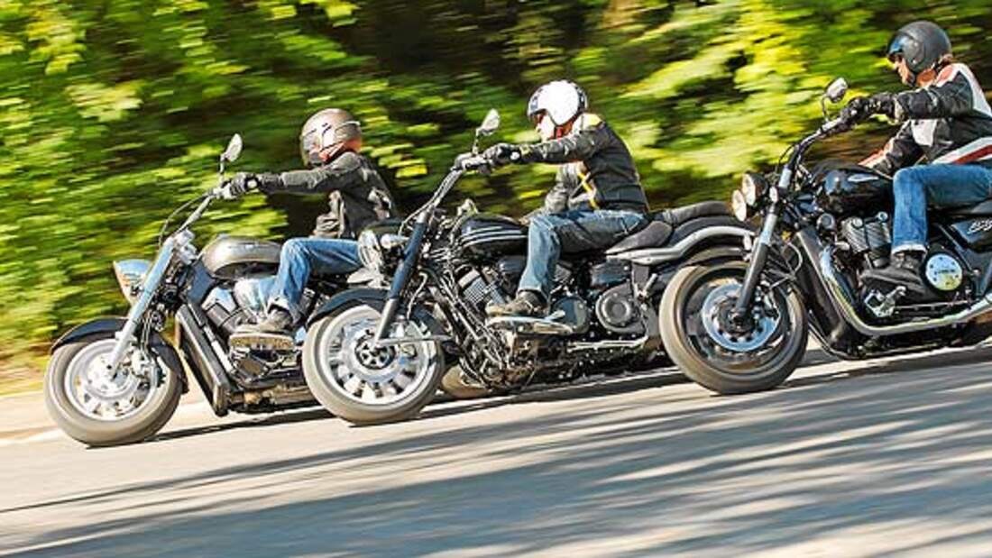 Große Cruiser von Triumph, Yamaha und Suzuki mit viel Hubraum ...
