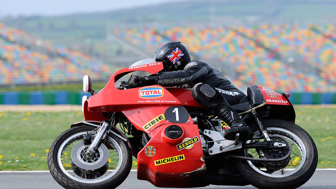 Sport: Japauto-Honda 950 SS - MOTORRADonline.de