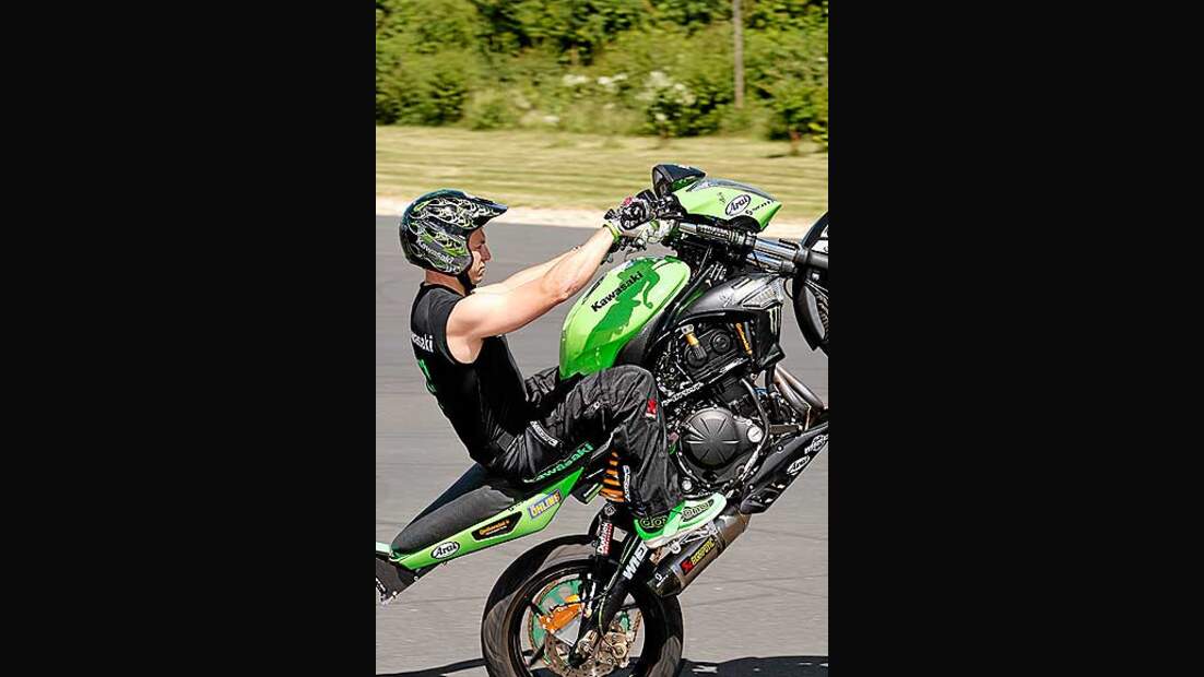 Motorrad-Wheelie in Theorie und Praxis - MOTORRADonline.de