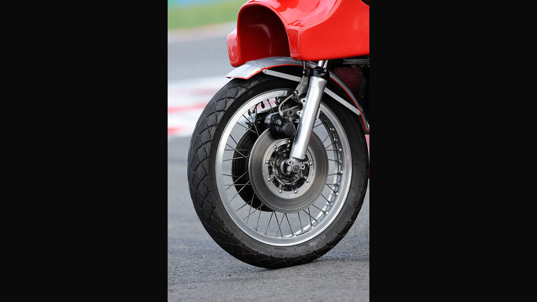 Sport: Japauto-Honda 950 SS | MOTORRADonline.de