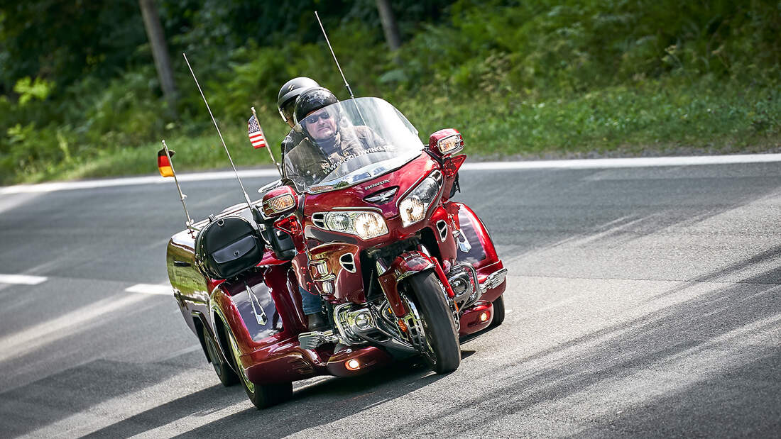 Point Fuchs-Honda Gold Wing Trike mit Anhänger | MOTORRADonline.de