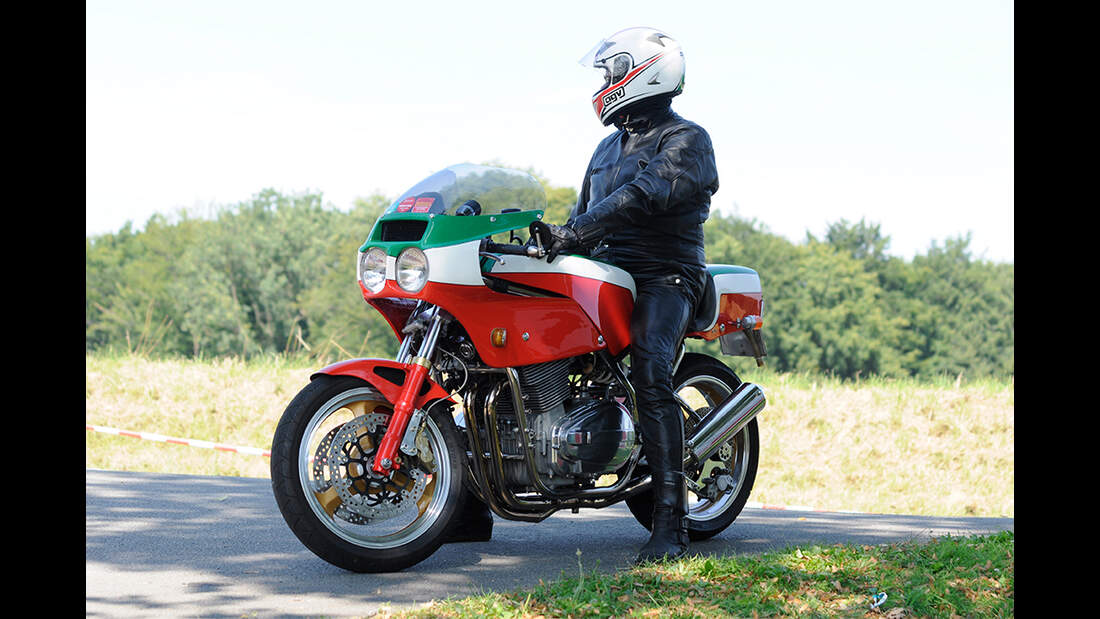 Szene Harris-Laverda | MOTORRADonline.de