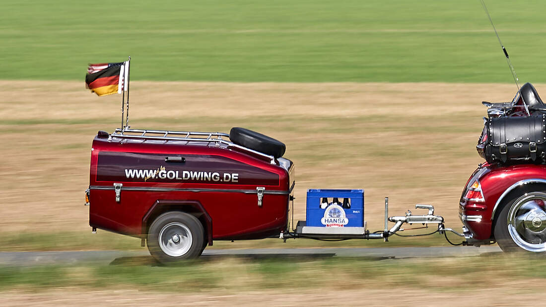 Point Fuchs-Honda Gold Wing Trike mit Anhänger | MOTORRADonline.de