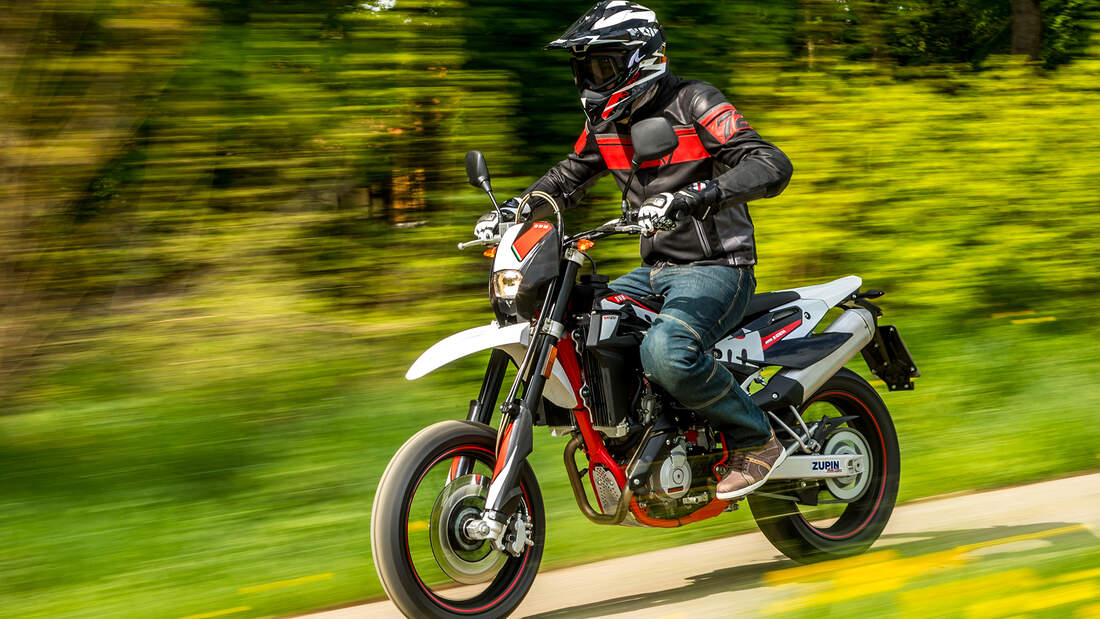SWM SM 125 R 2018 Test | MOTORRADonline.de