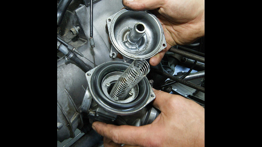 Vergaser-Funktionsweise im Video | MOTORRADonline.de