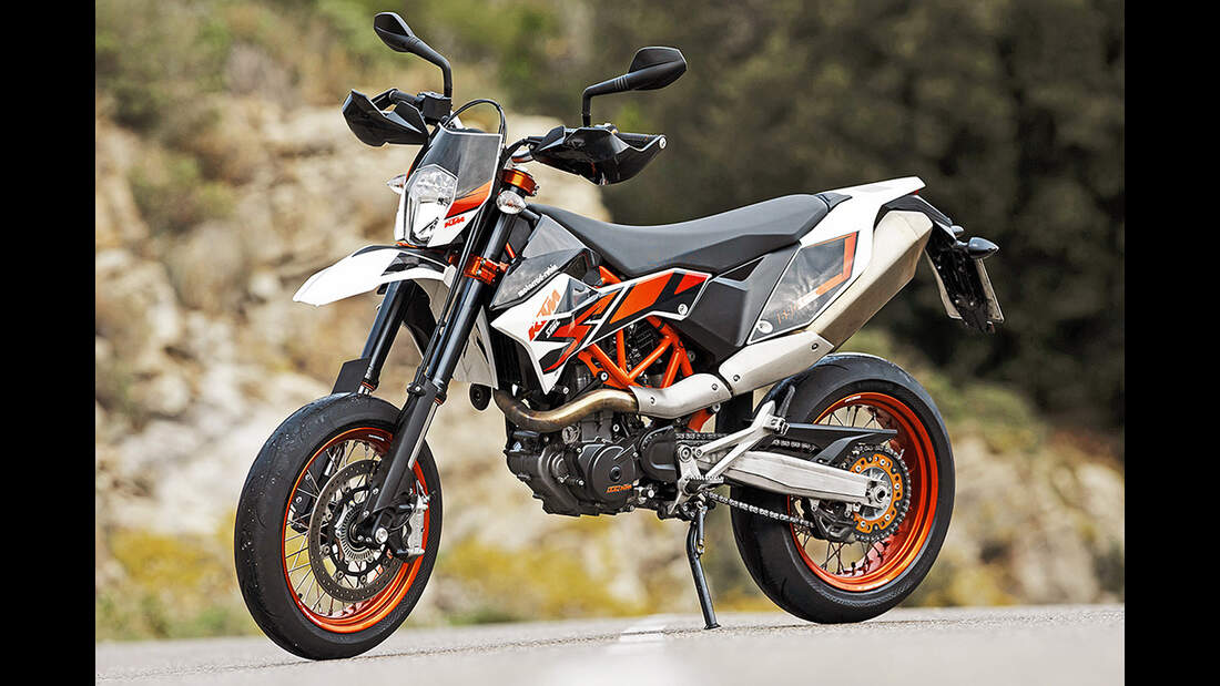 Husqvarna 701 Supermoto, KTM 690 SMC R, SWM SM 650 R und Yamaha XT 660 ...