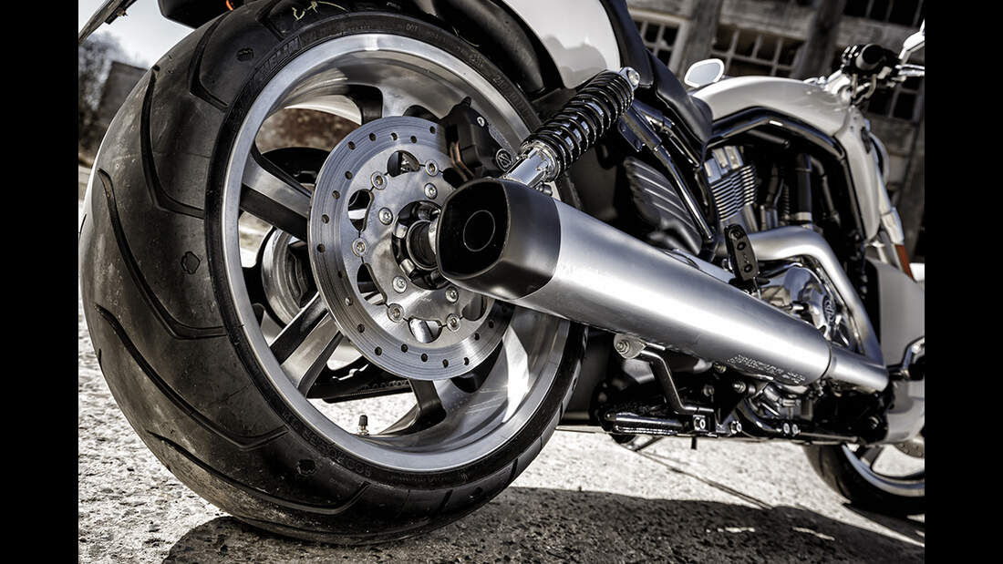 Ducati XDiavel S, Harley-Davidson V-Rod Muscle und Yamaha Vmax im ...