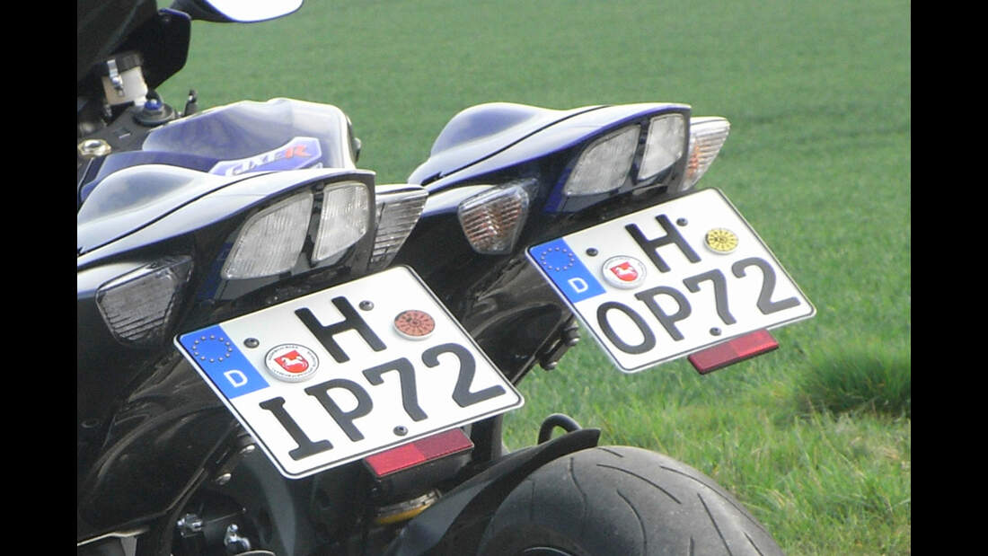 Szene: MOTORRAD-Leser und ihre Wunschkennzeichen - MOTORRADonline.de