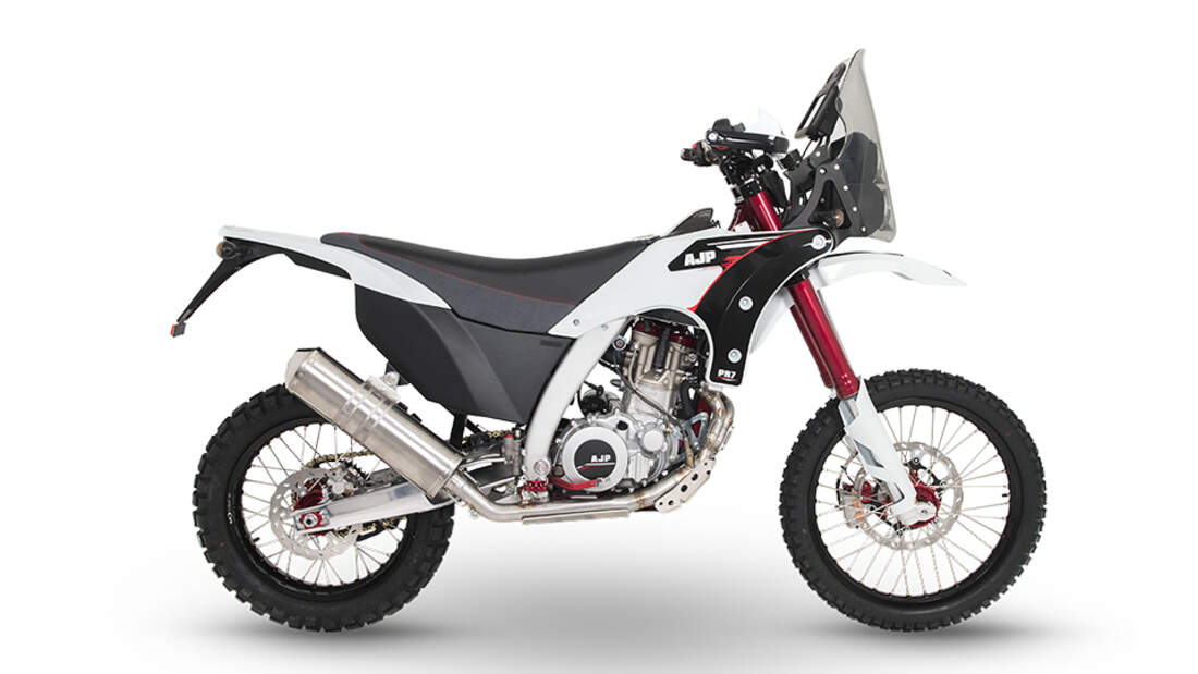 Vorstellung AJP PR7 Adventure Allround-Enduro 2018 | MOTORRADonline.de