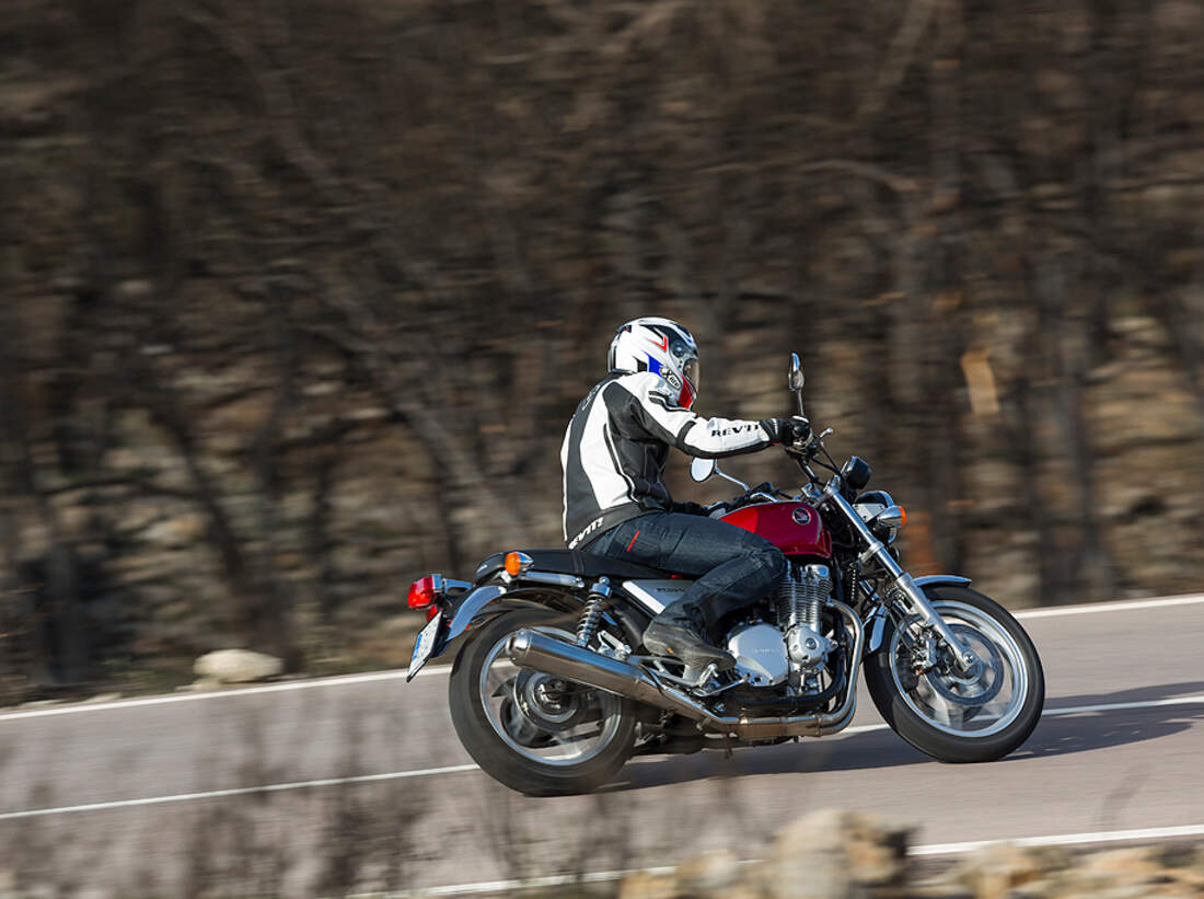 Fahrbericht Honda CB 1100 - MOTORRADonline.de