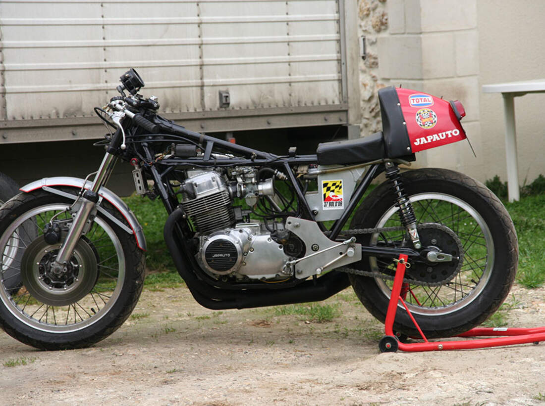 Sport: Japauto-Honda 950 SS - MOTORRADonline.de