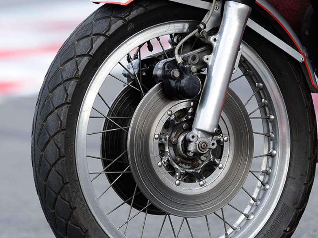 Sport: Japauto-Honda 950 SS - MOTORRADonline.de