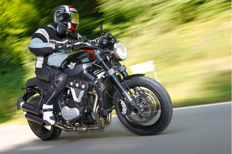 Test: Horex VR6 Roadster - Motorrad mit drei Nockenwellen ...