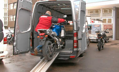Motorradanhänger/ -transporter - MOTORRADonline.de
